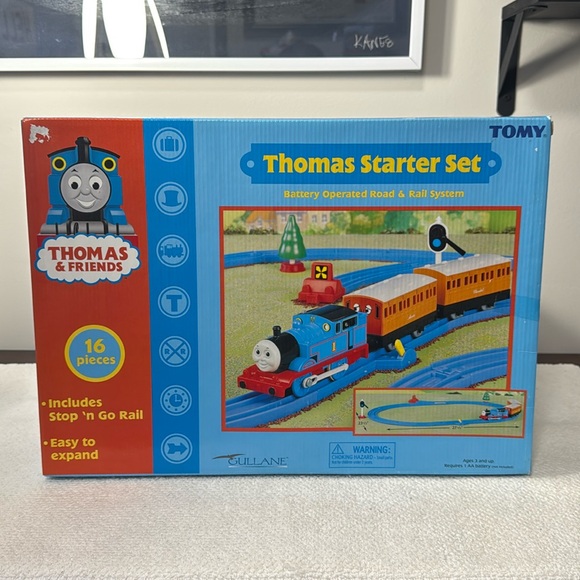 Tomy | Toys | Thomas Friends Vintage 20 16 Piece Battery Operated Starter Set New | Poshmark